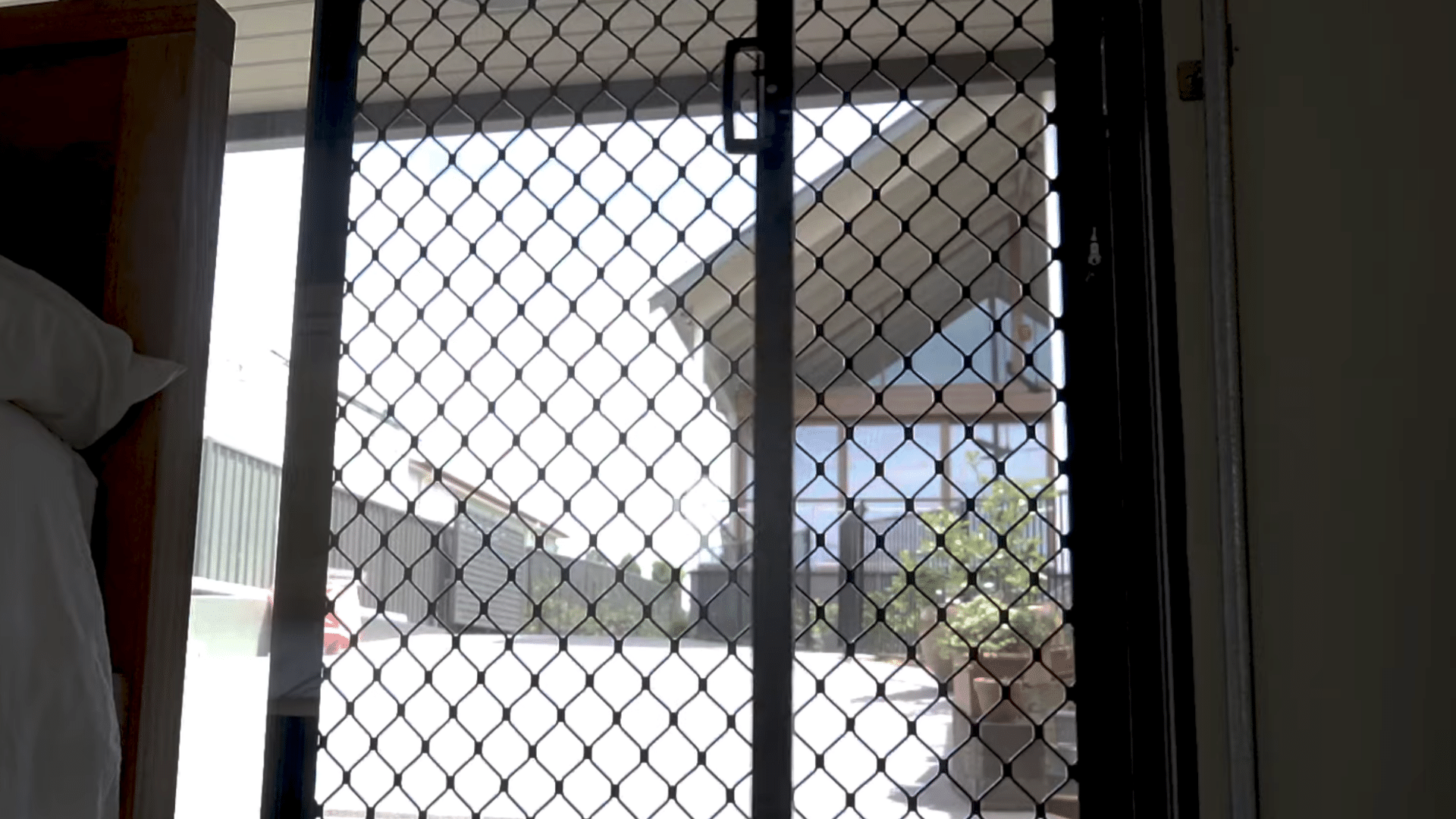 How to Replace Fly Screen on Sliding Door: A Step-by-Step Guide ...